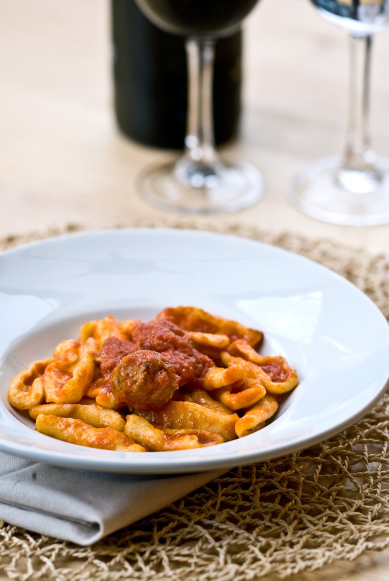 Strascinati al ragù di salsiccia